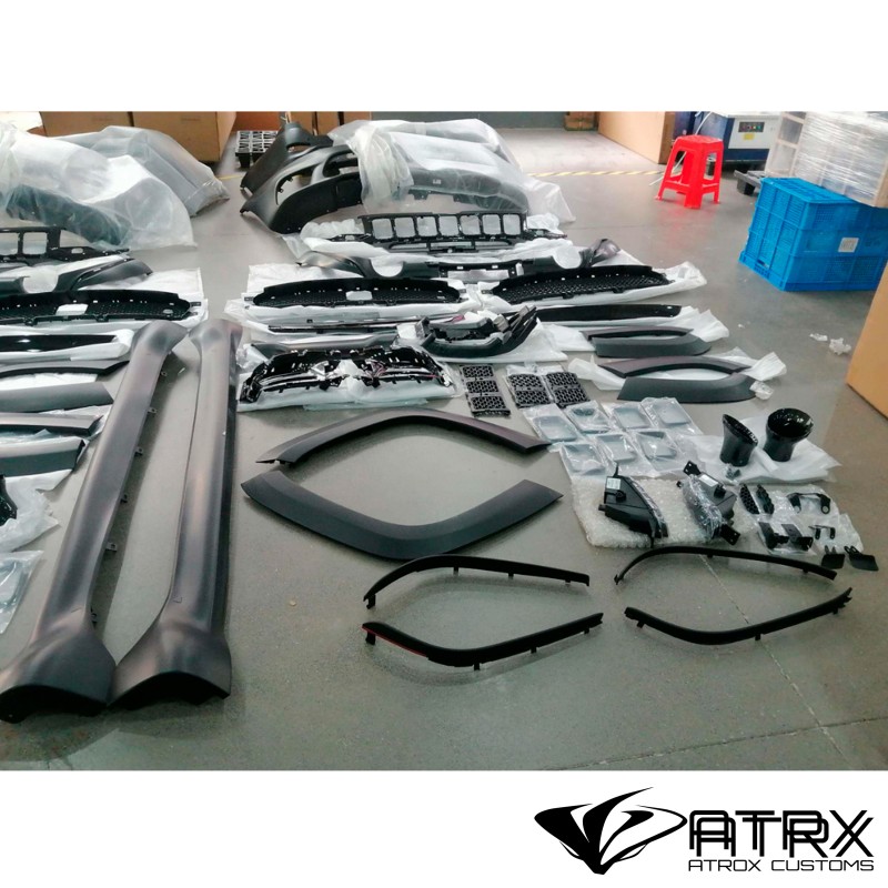 Body Kit Completo SRT8 2020+ Jeep Grand Cherokee WK2 2011 - 2022